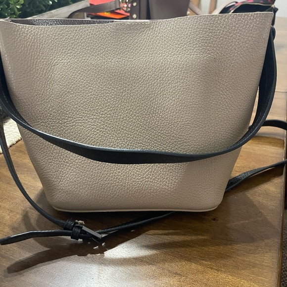 Botkier | Bags | Botkier Womens Leather Crosby Convertible Bucket Bag ...